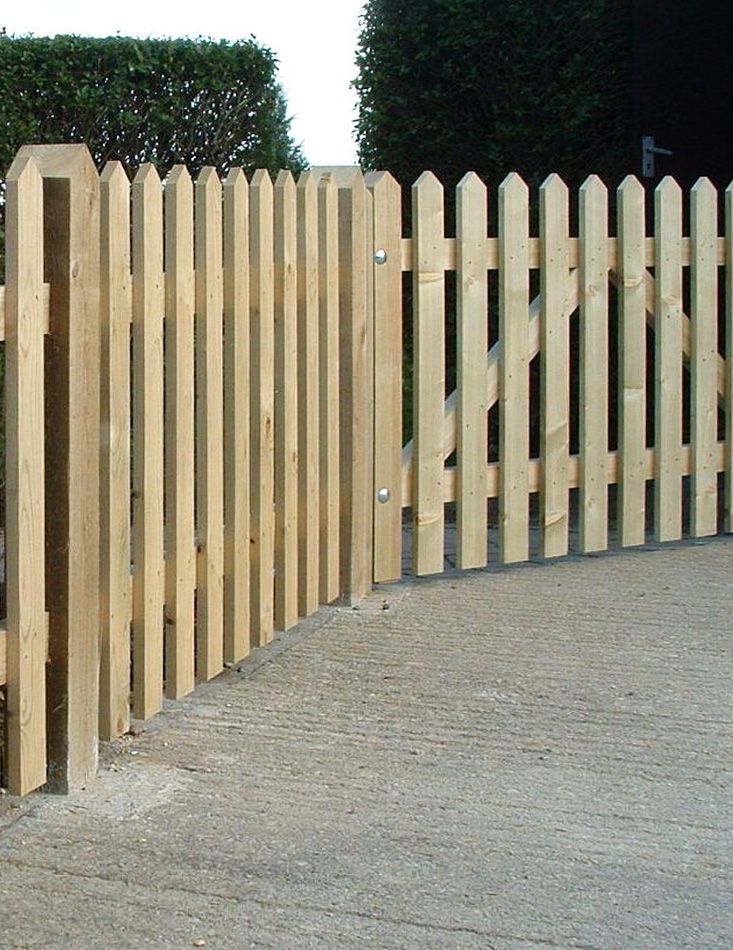 Palisade & Picket Fencing | Security & Style