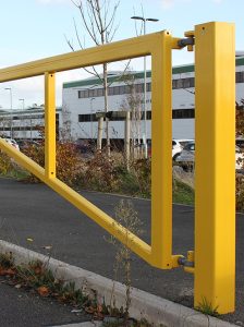 Manual Swing Arm Barrier | Secure Traffic Control