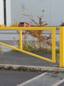 Manual Swing Arm Barrier | Secure Traffic Control