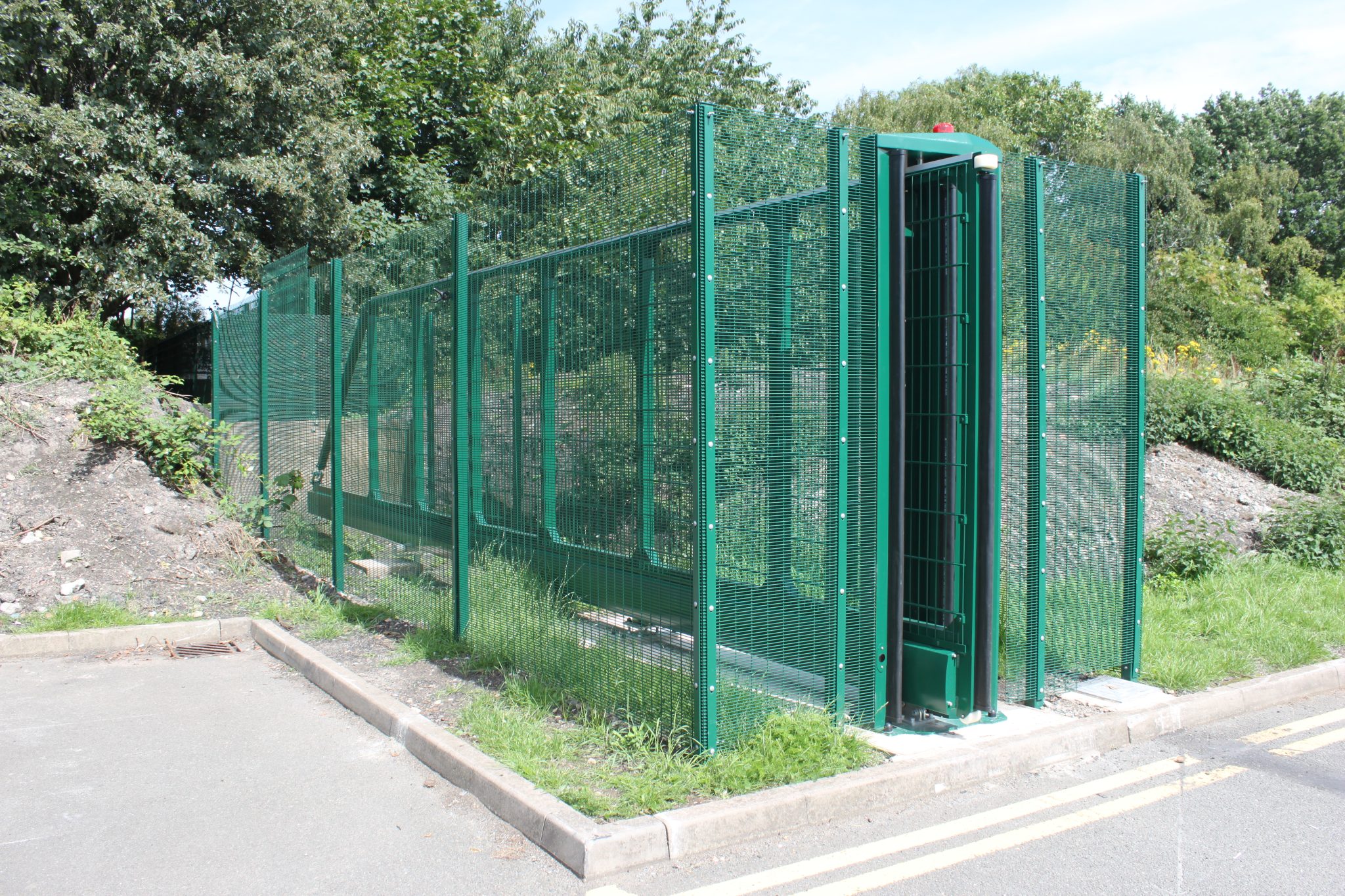 868 Mesh Fencing & Gates | School Security Solutions