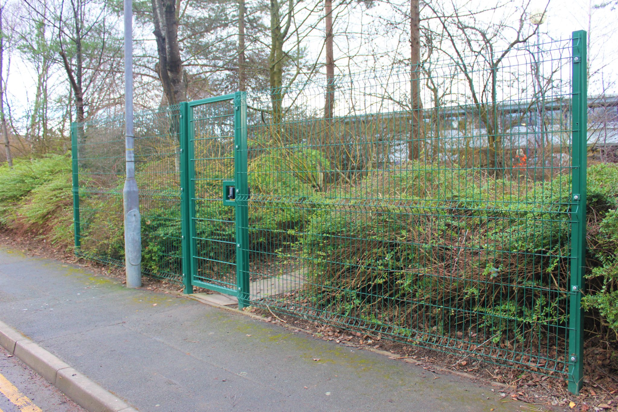 V Mesh Fencing & Gates | Secure & Modern Design